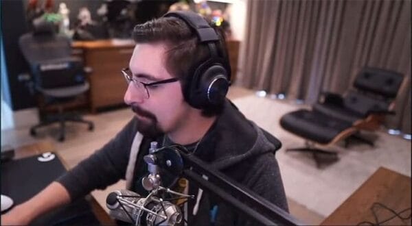 Gaming Chairs Used By Top Pro Streamers & Esports Teams (2022)