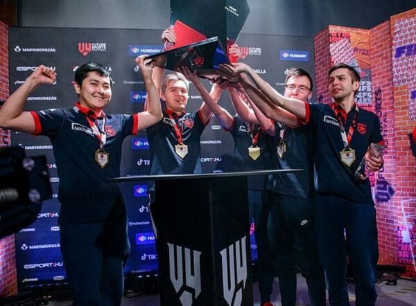 Top Esports Teams of 2021 & Their Chair partners | ChairsFX